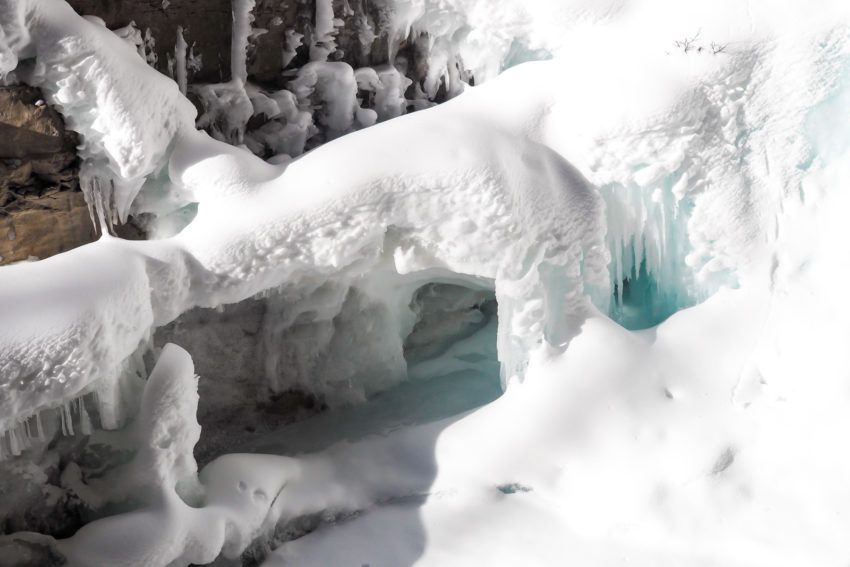 Banff Winter Itinerary Guide: Unforgettable Things To Do in Banff in Winter