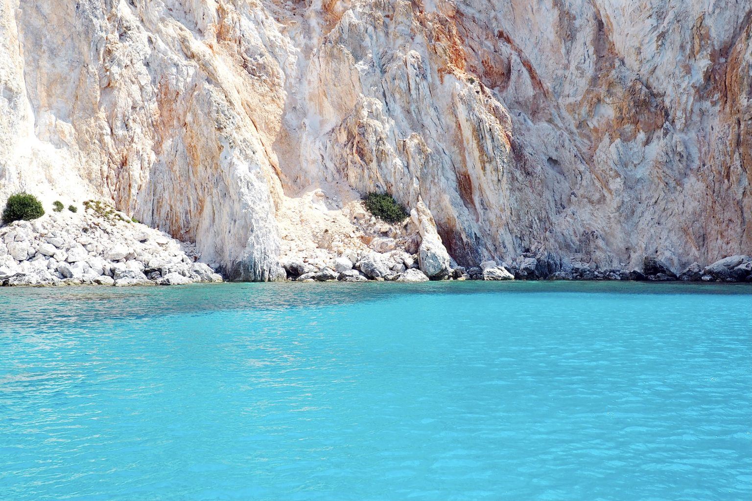 The Best Beaches in Milos, Greece (+ Some Stunning Swimming Spots)